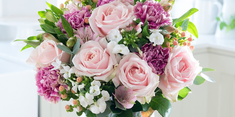 How to care for cut flowers | Blossoming Gifts | Flowers