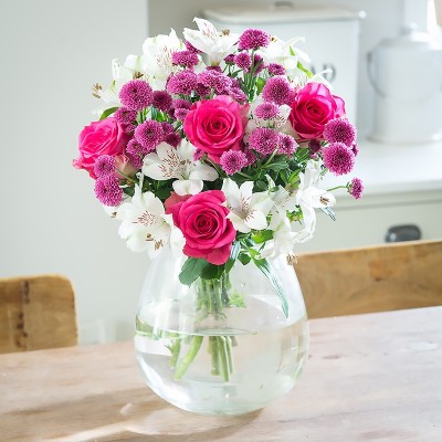 Flowers By Post | Flower Delivery across the UK | Blossoming Gifts